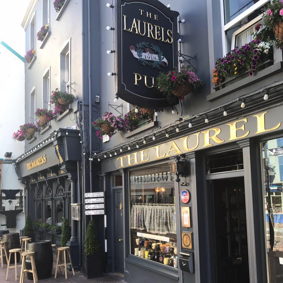 Laurels Pub & Restaurant Killarney - Irish Pubs