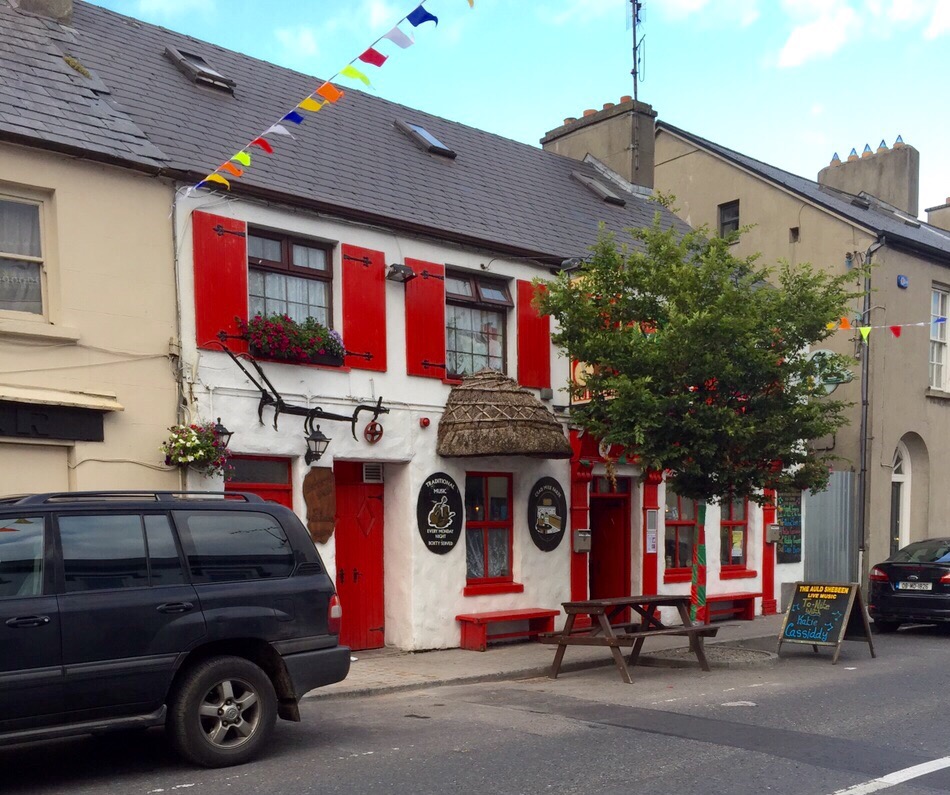The Auld Shebeen - Irish Pubs
