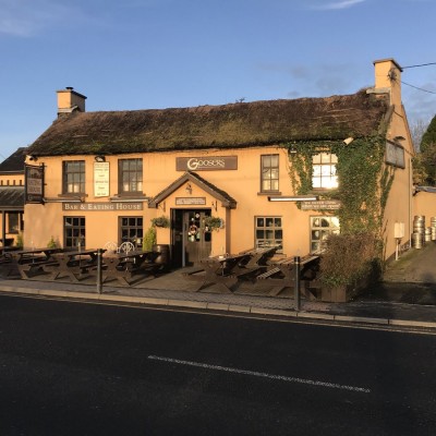 Goosers Bar & Restaurant - Irish Pubs
